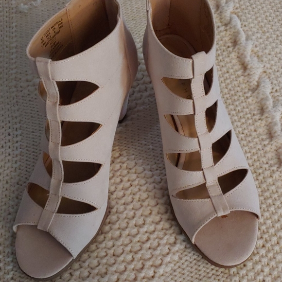 Metaphor | Shoes | Metaphor | Poshmark